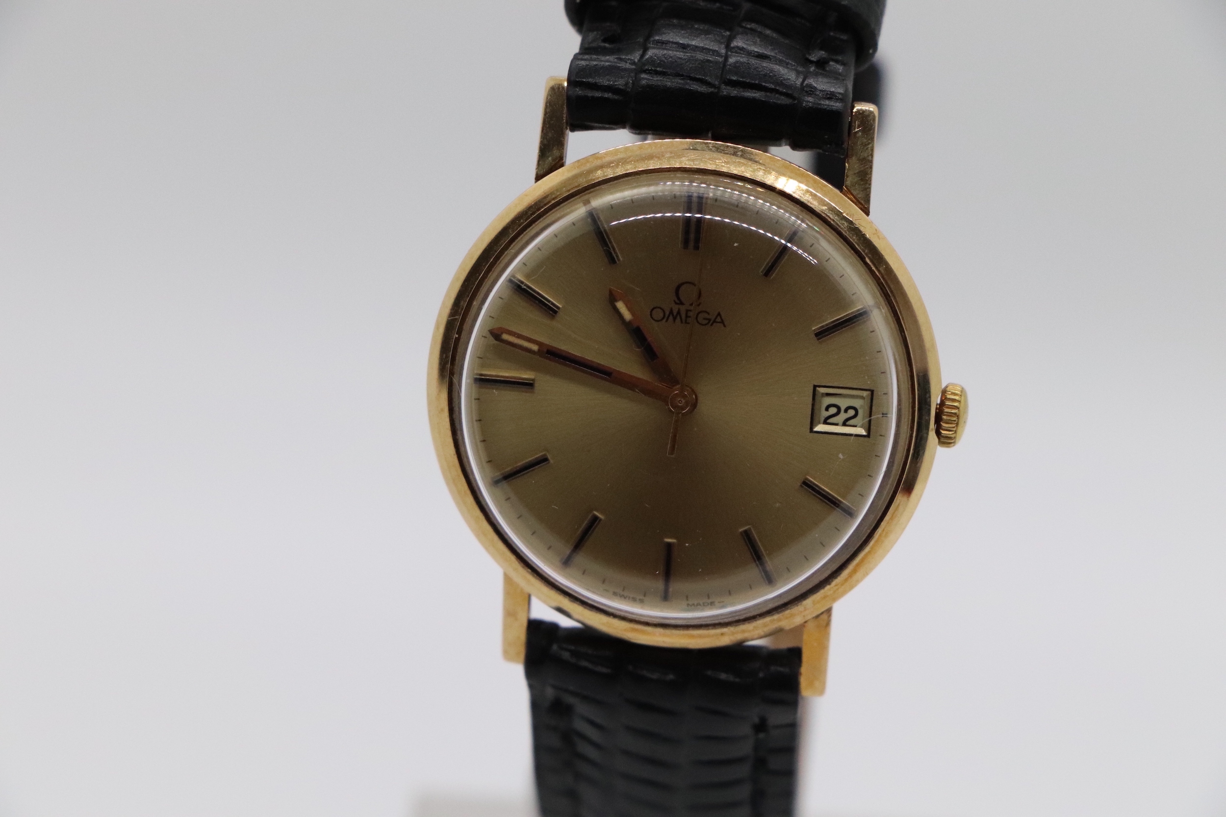 Omega 9k Solid Gold Wristwatch – 1979, Automatic, 33.5mm, Date Function ...